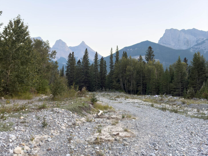 Explore The Three Sisters Viewpoint Hike in Canmore (Alberta, Canada ...